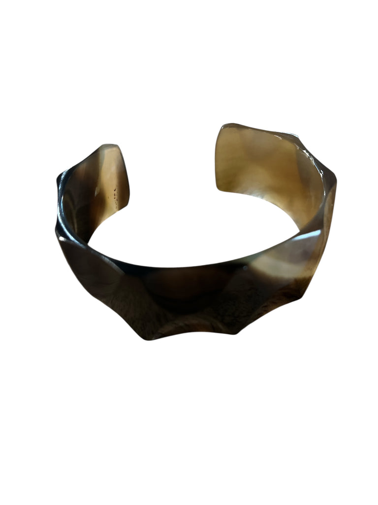 Accessory Jane Dark Horn Chunky Bangle